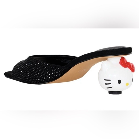 Hello Kitty | Shoes | Nwb Katy Perry Hello Kitty Slide Sandal In Black ...